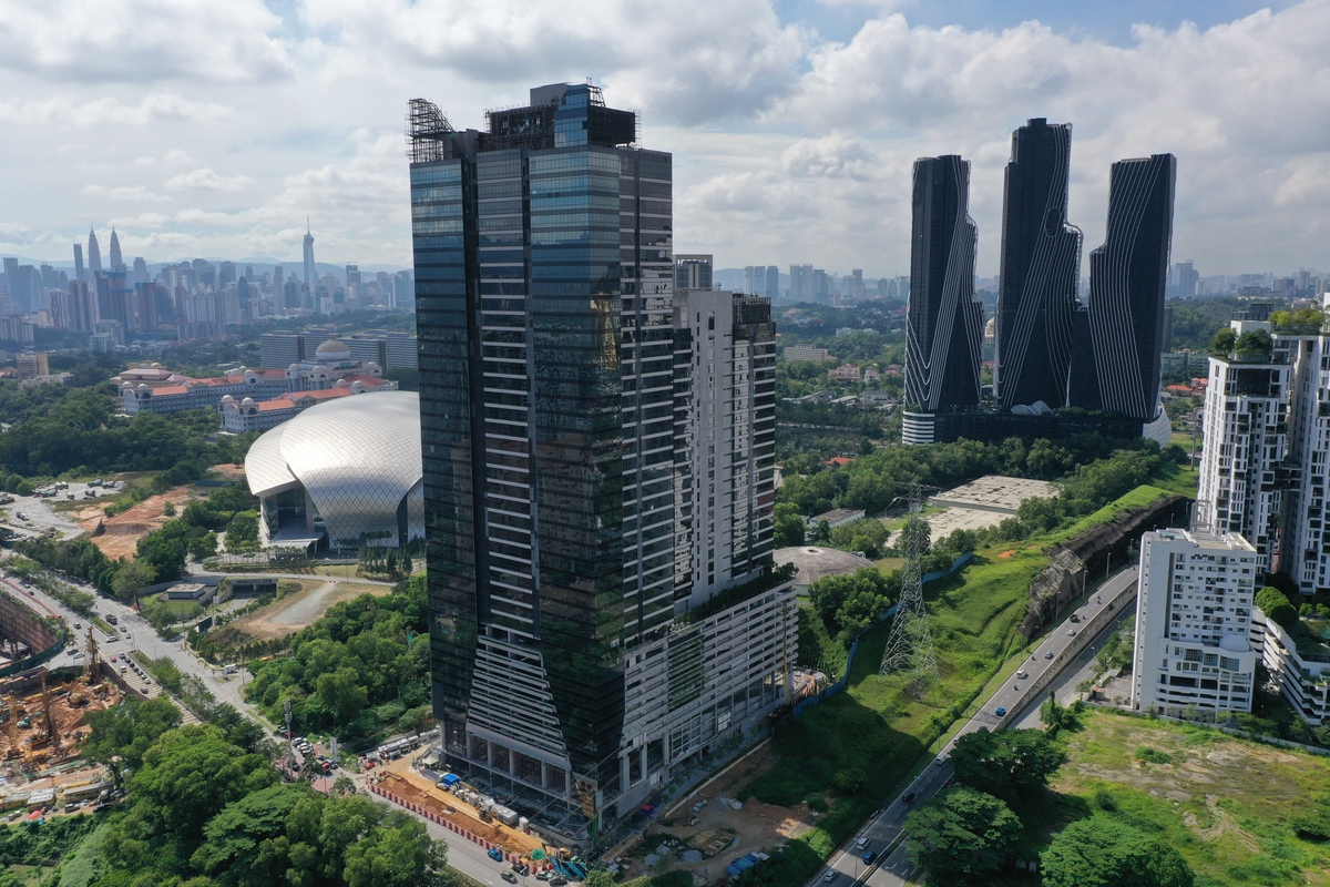 The MET Corporate Towers