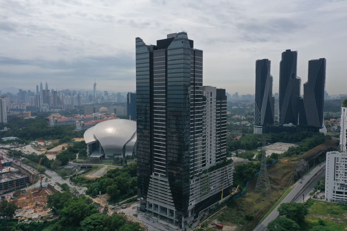 The MET Corporate Towers